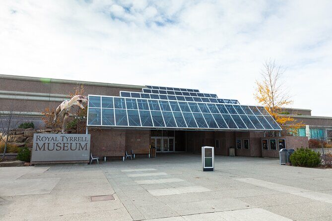 Drumheller Private Tour - Analyzing the Value and Suitability