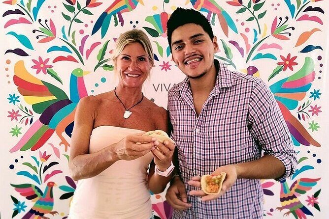 Elaboration of tortillas by hand following the Mexican tradition - The Practical Details