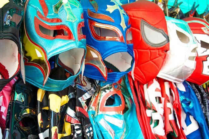 EXCLUSIVE TOUR Wrestling! - small groups - The Atmosphere at Arena Mexico