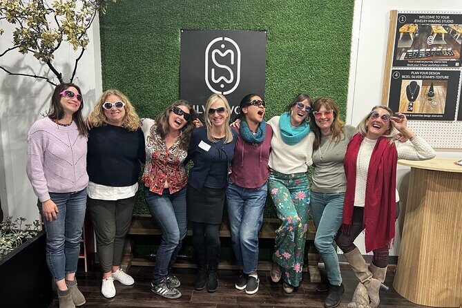 Experience Create your own jewelry workshop for beginners - Why This Experience Stands Out