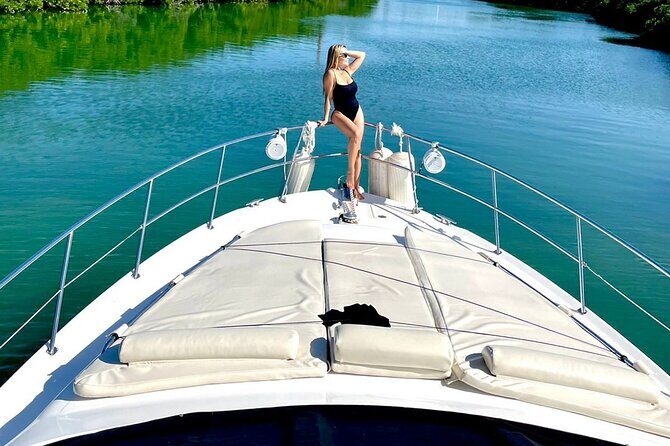 Explore Isla Mujeres by Boat in Cancun - An In-Depth Look at the Isla Mujeres Boat Tour