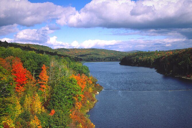 Fall Foliage Scenic Day Trip to Vermont and Western MA with Stops - Things to Consider