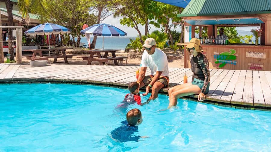 Fiji: South Sea Island Finding Nemo ex Port Denarau - The Practicalities: Transport, Timing, and Group Size