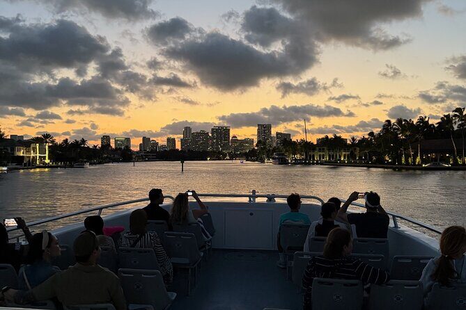 Fort Lauderdale Intracoastal & Dinner Cruise - Who Should Consider This Experience?