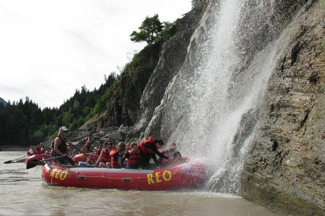 Fraser River Scenic Rafting Trip - An In-Depth Look at the Fraser River Scenic Rafting Experience