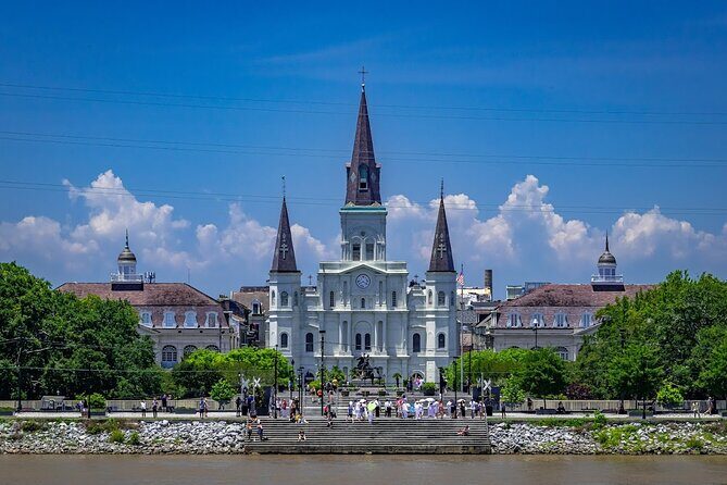 French Quarter Private Walking Tour Experience - Authentic Experiences and Critical Insights from Reviews