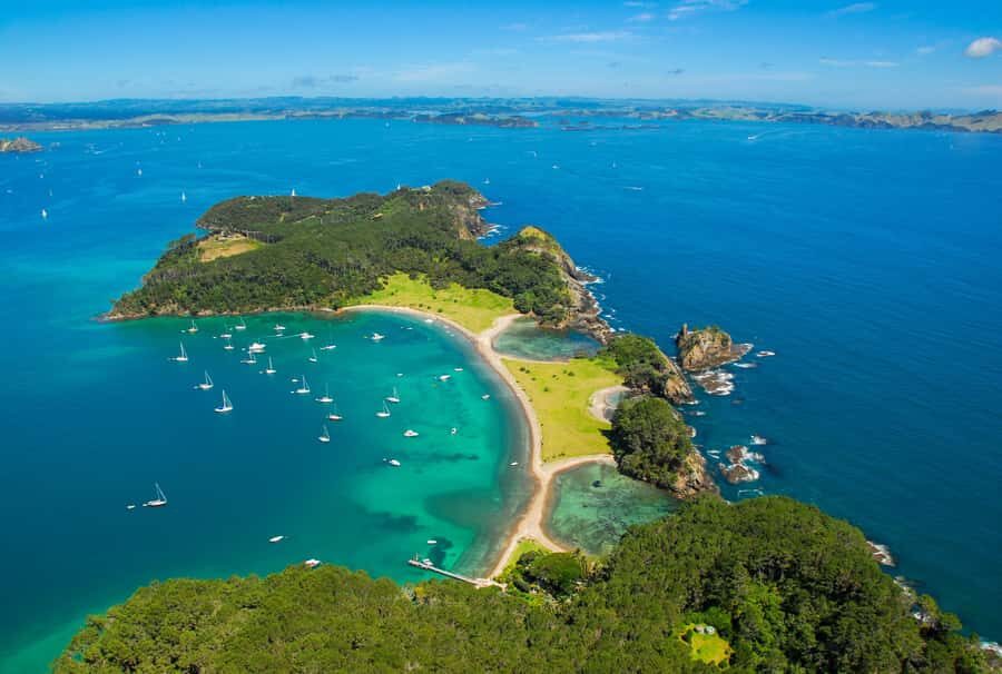 From Auckland: Full Day Private Tour to the Bay of Islands - The Boat Cruise and the Hole in the Rock