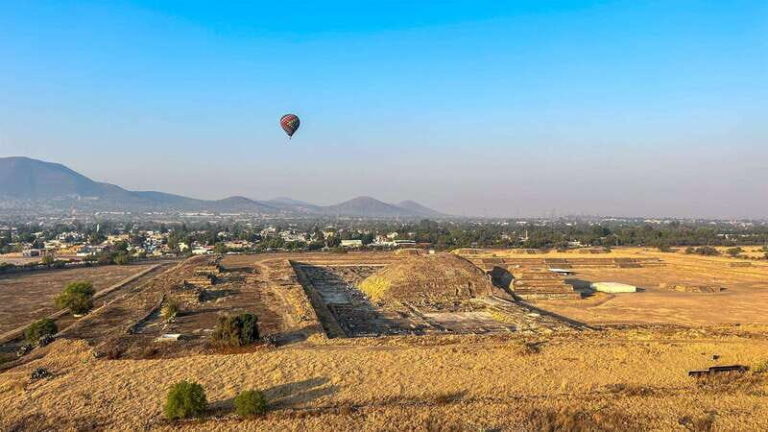 From CDMX: Hot air balloon ride, guided visits to Teotihuacan and Guadalupe - Guided Visits to Teotihuacan and Other Sites