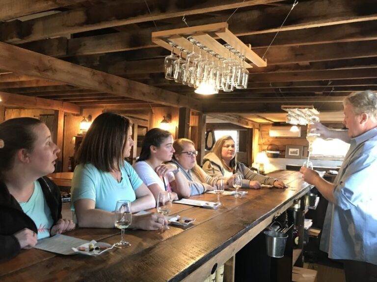 From DC: Premium Virginia Wine Country Tour with Tastings - FAQ