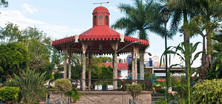 From Guadalajara to Chapala and Ajijic: Motorcycle Tour - Who Would Love This Tour?