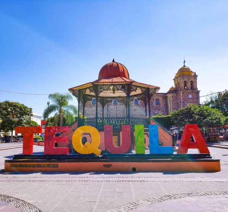 From Guadalajara: Town of Tequila & Jose Cuervo Factory Tour - Authenticity and Value