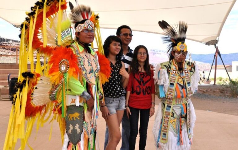 From Las Vegas: Grand Canyon West 5-in-1 Tour with Rim Lunch