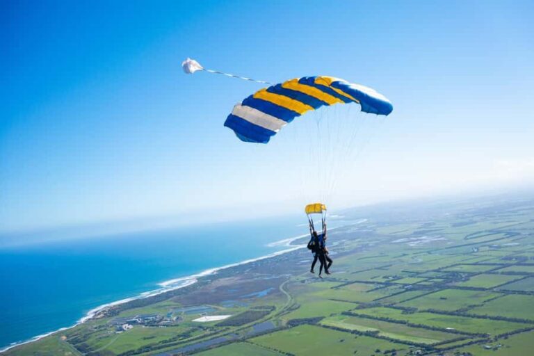From Melbourne: Tandem Skydive over Great Ocean Road - What Makes This Skydiving Tour Stand Out?