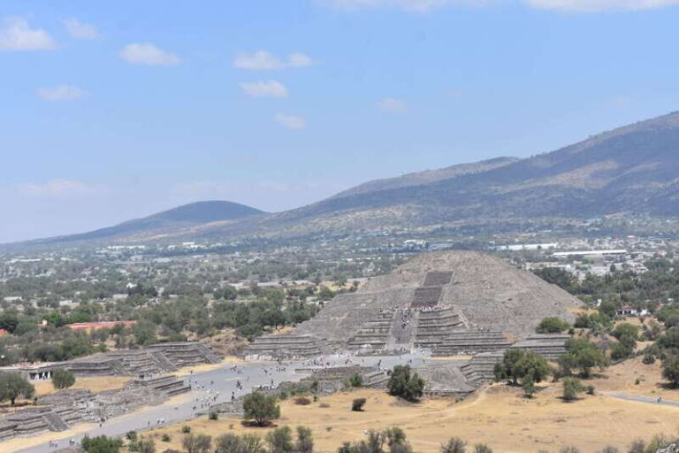 From Puebla: Teotihuacán Archaeological Zone Private Tour - What Are the Key Highlights?