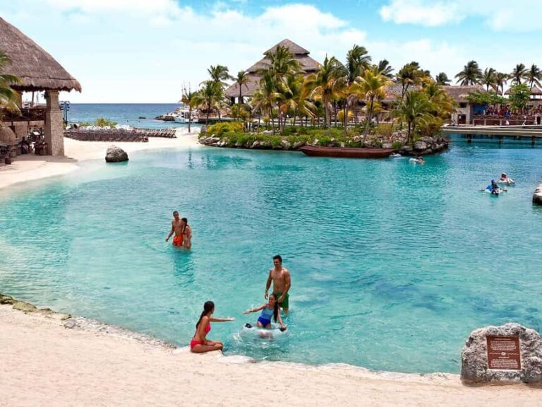 From Riviera Maya: Xcaret Park Plus, the complete experience - Who Should Consider This Tour?