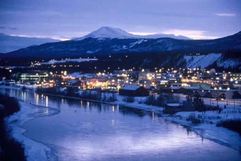 From Whitehorse:4-Day Aurora Viewing Tour with Accommodation - Authentic Experiences that Make This Tour Stand Out