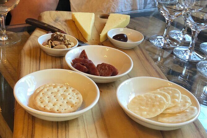 Full-Day Private Wine Tour of the Stanthorpe Area with Lunch - What sets this tour apart?