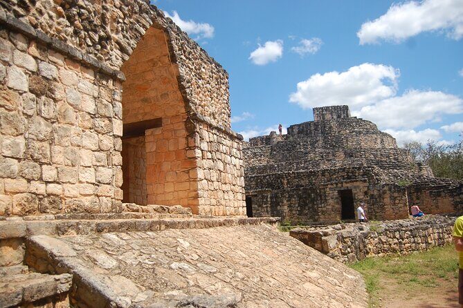 Full Day Tour to Ek Balam Maya Ruins and Colonial Valladolid Town - The Practicalities: Transportation and Timing