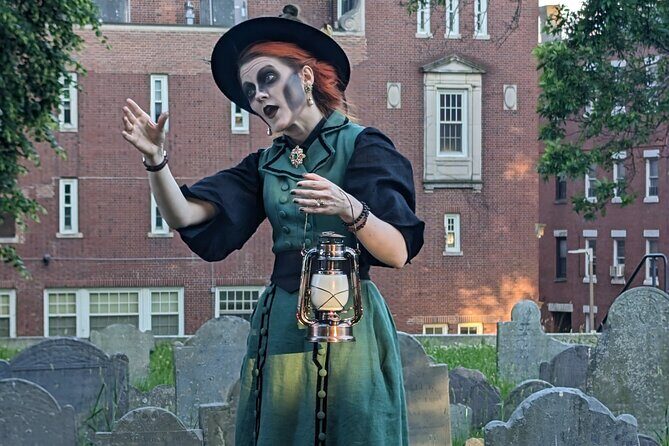 Ghosts and Gravestones Boston Nightwalk - Final Thoughts: Who Should Consider This Tour?