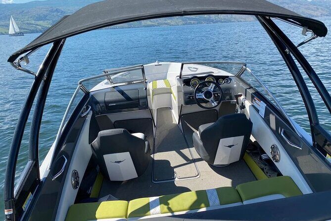 Glastron Boat Rental - Exploring Kelowna’s Lake and Beyond