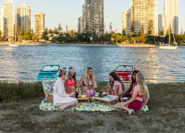 Gold Coast: Luxury Boat Tour - A Closer Look at the Experience