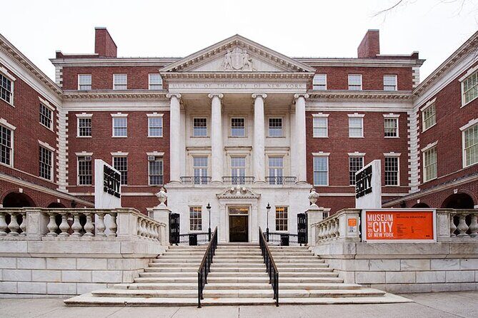 Gossip Girl Uptown Site Tour in a Vintage Car - Practical Aspects and Value