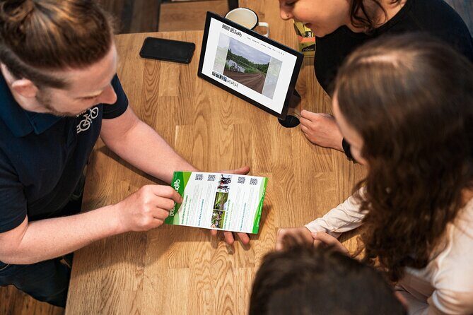 Gravel bike rental at the Lachine Canal - Who Is This Tour Best For?