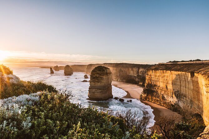 Great Ocean Road, 12 Apostles, Loch Ard Gorge & lunch - Melbourne - Authentic Experiences from Reviewers