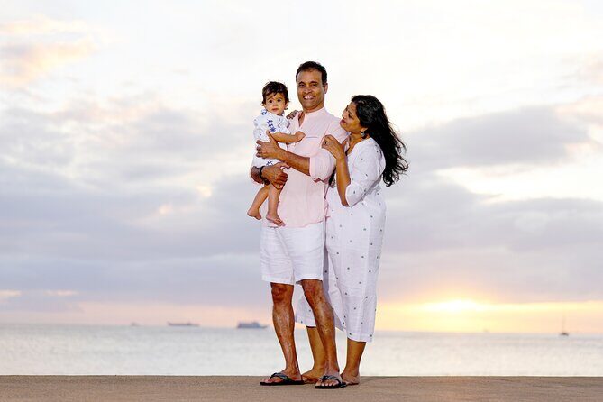 Group Photography Experience at Waikiki Beach - What to Expect from Your Photos and Experience