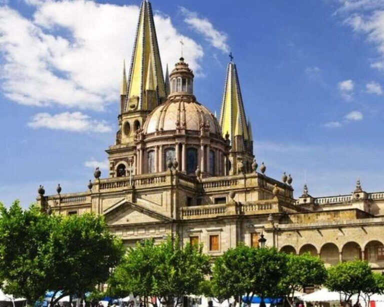 Guadalajara : Highlights Walking Tour With A Guide - FAQ
