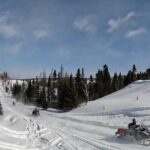 Guided Snowmobile Tours Upper Laurentians - Snowmobiles and Trail Experience