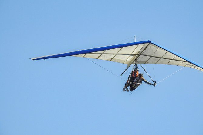 Hang gliding in Valle de Bravo - Who Will Love This Experience?