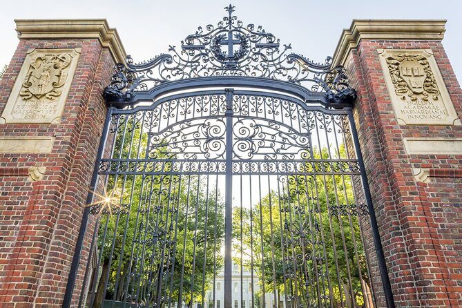 Harvard Square and University Smartphone Guided Audio Walking - The Itinerary in Detail