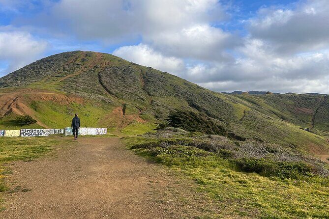 Hiking along Pacifica State Beach Coastline - The Coastal Hike: An In-Depth Look