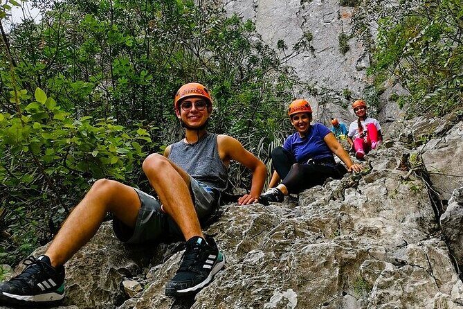 Hiking Climbing And Rappelling In The Eaglets Nest - The Practical Details