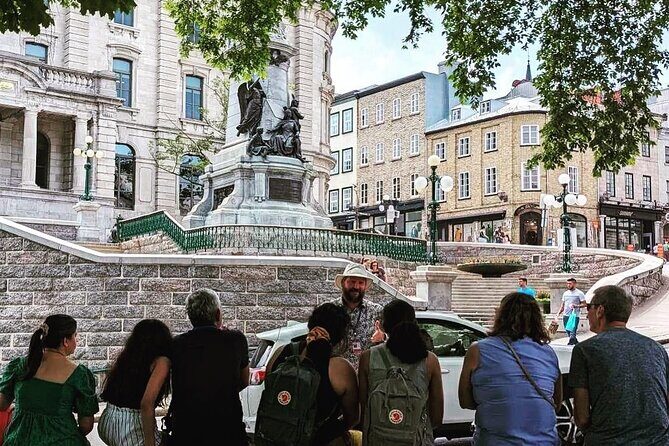 Historical walking tour in Old Quebec : From Pioneers To Citizens - A Closer Look at the Tour Experience