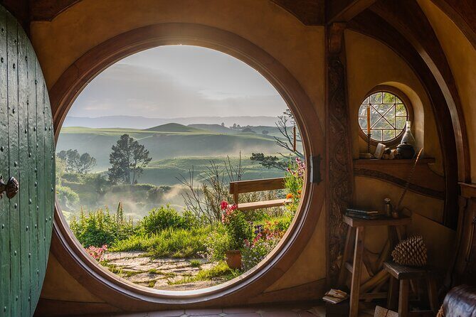 Hobbiton Movie Set and Hamilton Gardens Small Group-from Auckland - What Could Be Better?