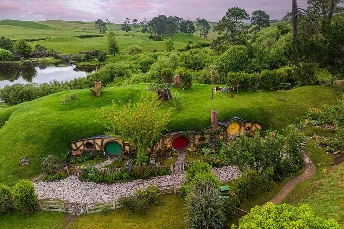 Hobbiton Movie Set Guided Day Tour with Lunch from Auckland - Who Is This Tour Best For?