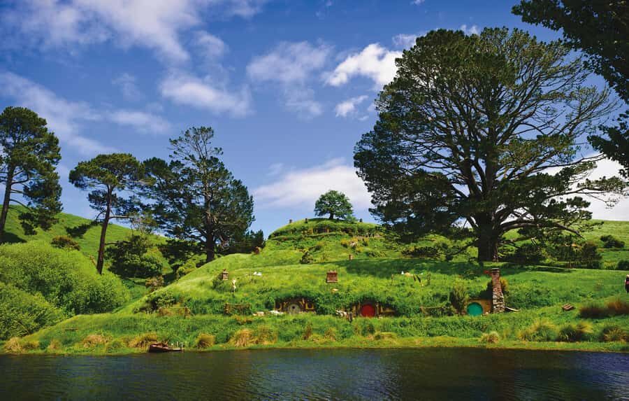 Hobbiton Movie Set & Te Puia Geothermal Valley Private Tour - Practical Details and What’s Included