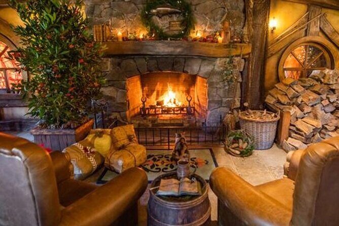 Hobbiton Movie Set Tour to Blue Springs and Mineral Spa - Blue Springs: Nature’s Pure Water Source