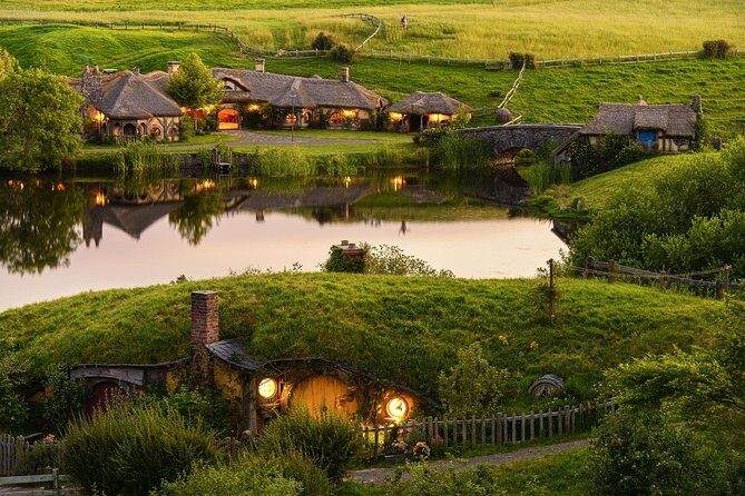 Hobbiton & Waitomo Caves Exclusive Luxury Day Tour From Auckland - Why You’ll Love This Tour