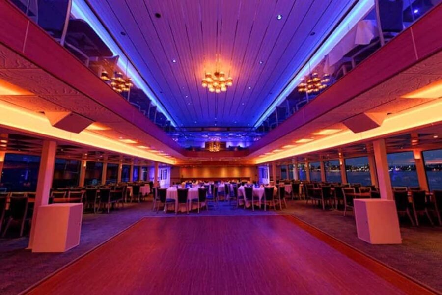 Hornblower Infinity New York New Year's Eve Party - Food and Beverage Offerings