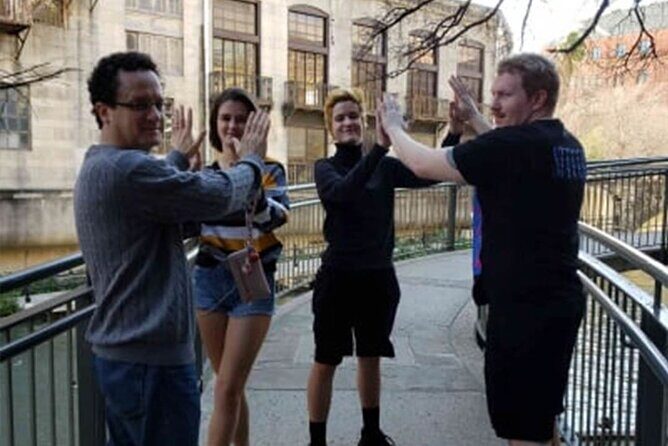 Indianapolis Art Walk: Mile Square Madcap Adventure - Itinerary Breakdown: What to Expect