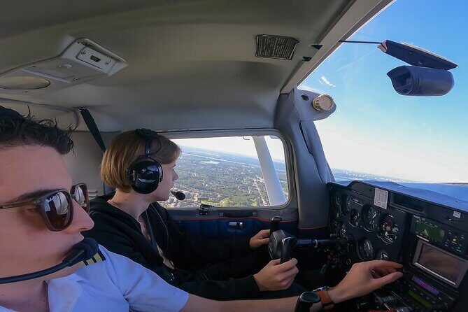 Introduction to Airplane Piloting in Gatineau-Ottawa - Why This Experience Is Worth Considering