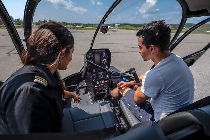 Introduction to helicopter piloting in Gatineau-Ottawa - Why This Experience Offers Great Value