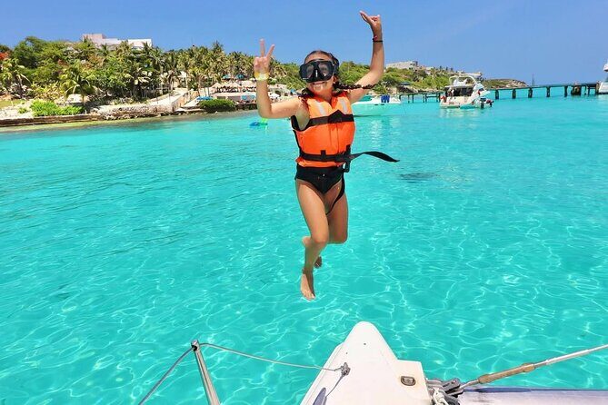Isla Mujeres Catamaran Tour with Snorkeling, Open Bar and Buffet - Authentic Experience and Practical Insights