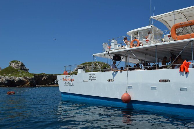 Islas Marietas Tour on Catamaran - Departures from Puerto Vallarta - Lunch, Drinks, and Afternoon Fun
