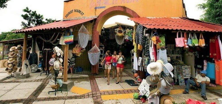 Ixtapa: City Tour - The Experience in Detail
