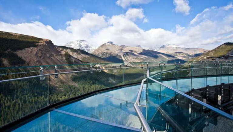Jasper: Columbia Icefield Skywalk - Who Should Consider This Tour?