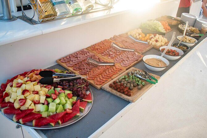 Jazz and Wine Sunset - The Crew and Atmosphere